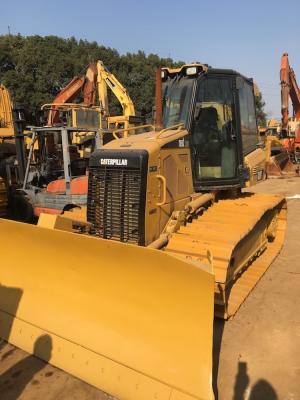 Chine La voie hydraulique utilisée de Caterpillar D5K a employé Cat Bulldozer Operating Weight 9408KG à vendre
