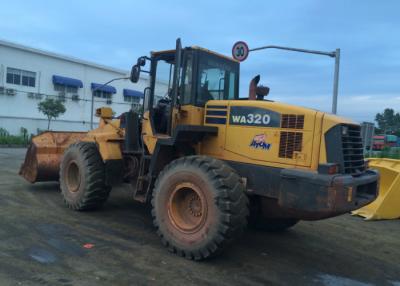 Κίνα KOMATSU WA320 - 5 φορτωτές ροδών χεριών δευτερολέπτων με τον κάδο 2,7 κυβικοί μετρητές προς πώληση
