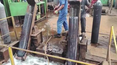 Cina bene durevole di 40L 6M3 che riempie uso industriale liquefatto d'acciaio senza cuciture del cilindro del gas di petrolio in vendita