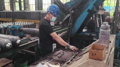 Cina Ossigeno del commestibile/azoto/argon d'acciaio ad alta pressione/bottiglia di gas vuota dell'azoto dei cilindri del protossido d'azoto N2O in vendita