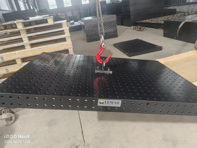 Welding table dimensional details