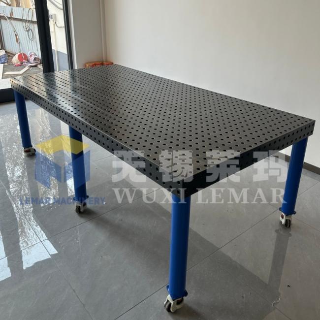 D16 Welding Table in use