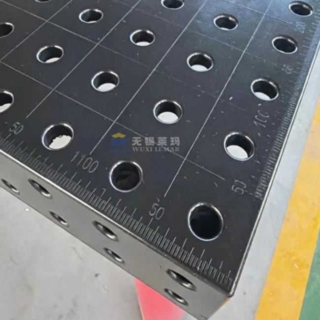 D16 welding table in use