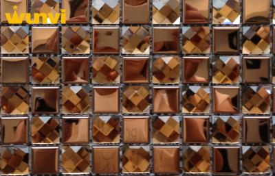 Cina Mattonelle di vetro dorate antiossidanti della parete del bagno del mosaico con 13 sfaccettature in vendita