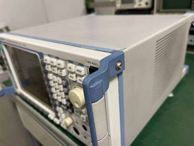 Display screen showing measurement results on FSP40