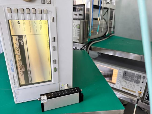 Agilent E8257D RF Signal Generator rear panel connections