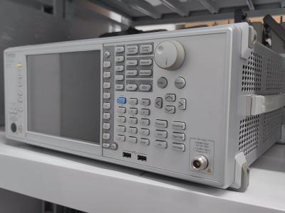 Китай Anritsu MS2830A 13,5 ГГц Широкополосный используемый анализатор сигнала 13,5 кг продается