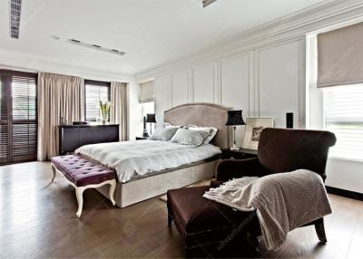 Cina Letto di piattaforma contemporaneo del nuovo albergo di lusso, legno solido stabilito della mobilia grigia della camera da letto in vendita