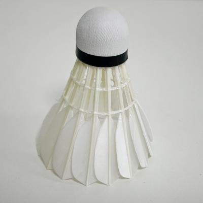 Cina Classe B Piuma d'oca Badminton Shuttlecock Factory Torneo personalizzato Shuttlecocks Durable Badminton Shuttlecock in vendita