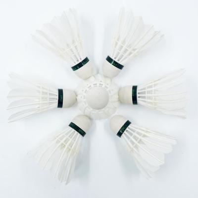 Cina Factory Price White Color Carton Feather Badminton Shuttlecock Durable 3in1 Hybrid Badminton Shuttles in vendita