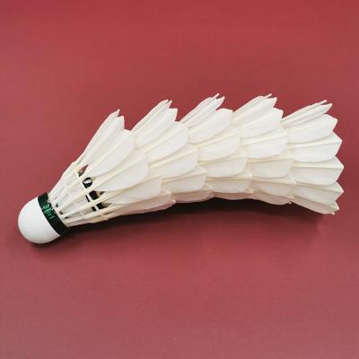 Cina Training Feather Shuttles Badminton Durable Natural Feather Hybrid 3in1 in vendita