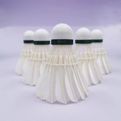 中国 Best Selling Hybrid Badminton Shuttlecock High Quality Goose Feather Shuttles 販売のため
