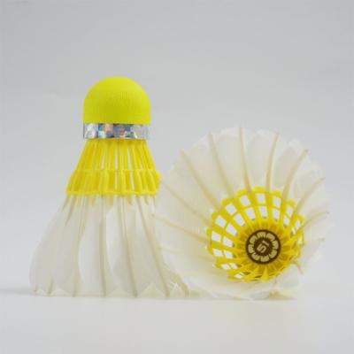 中国 Hot Sale Most Durable and Stable D51 Goose Feather Badminton Shuttlecock 販売のため