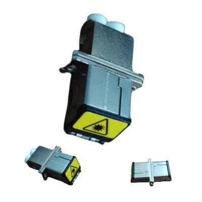 中国 FTTH 光ファイバーアダプター シンプル/デュプレックス SC/LC/FC/St/Mu/MTRJ/MPO メタル転送アダプター 販売のため