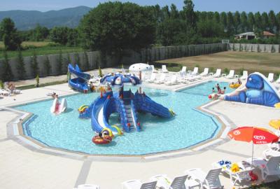 Cina Bambini su ordinazione degli acquascivoli del cortile della vetroresina del polipo, parco di divertimenti dell'acqua in vendita