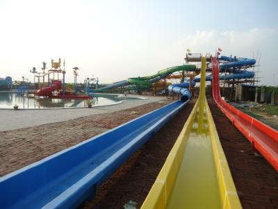 中国 水の演劇のガラス繊維水公園のスライド、インドのプロジェクトの遊園地水スライド 販売のため