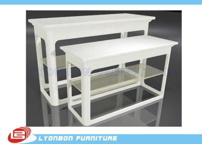 Cina Tabelle bianche dell'esposizione di incastramento del MDF di promozione per le vendite al dettaglio/la pittura UV in vendita