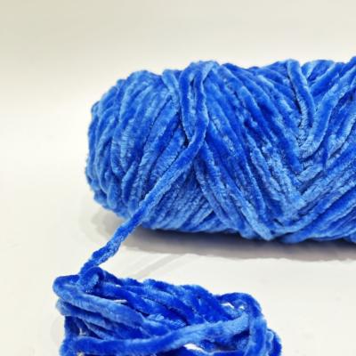Chine L'ANNEAU 100% de fil à tricoter de Chenille de velours du polyester 1.2NM A TOURNÉ à vendre