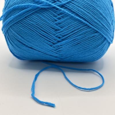 Chine 4ply font du crochet la laine de tricotage bavardent 80 le coton de lait du coton 40% des couleurs 60% à vendre