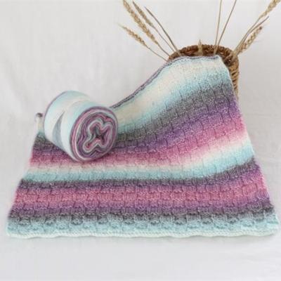 Chine La paillette de gâteau de MultColors de boule d'écheveau bavardent le fil de fantaisie de laine de 10% pour le tricotage de crochet à vendre