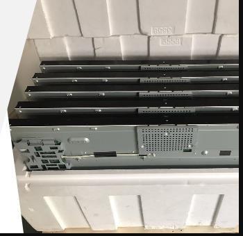 중국 700 cd/M2 고정 헤드 디스크 40PPI Lcd 디스플레이 패널 55in은 LD550EUN-UHA2를 WLED 판매용