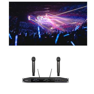 Cina Sistema senza fili del microfono di Manica 4, pro frequenza ultraelevata Mic Set Handheld senza cordone in vendita