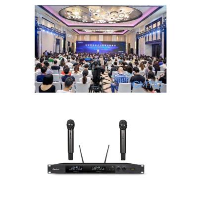 Cina Progettazione popolare del multi di frequenze microfono senza fili di frequenza ultraelevata nuova per discorso della fase in vendita