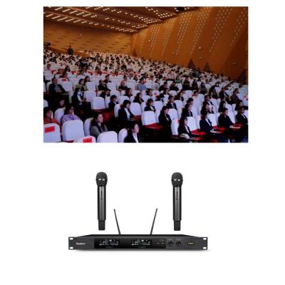 China Hoge de Hoofdtelefoon Draadloze Microfoon van het Professional 4kanaal - kwaliteit voor Conferentie Te koop