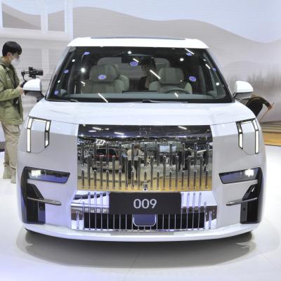 Cina Adattamento del sedile del co-pilota elettrico 2022 Geely Zeekr 009 MPV WE ME 702KM 822KM EV Car in vendita