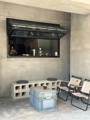 China Cafe Folding Windows - Quick-Service Counter Designs for sale