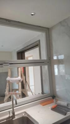 China Harmony Beach House Folding Window Engineered to Withstand Salt Spray Corrosion and Tropical Storm Conditions for sale