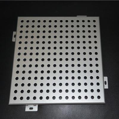 China grade de alumínio perfurada sextavada do orador da fachada dos painéis de 4mm à venda
