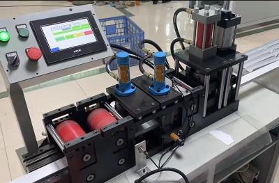 Chine Coupeuse de coin à profil en aluminium 380V Contrôle micro-ordinateur à vendre