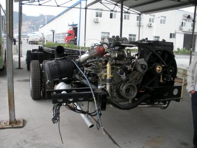 China chasis diesel posterior del autobús del motor 340HP Dongfeng EQ6121RC3GD del 12m en venta en venta
