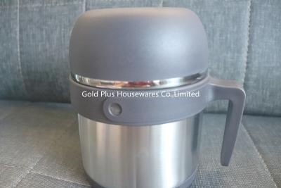 Chine flacon de nourriture de vide de capacité de gamelle isolé par matériel intérieur chaud d'acier inoxydable de vente de couleur du noir 1500ml grand à vendre