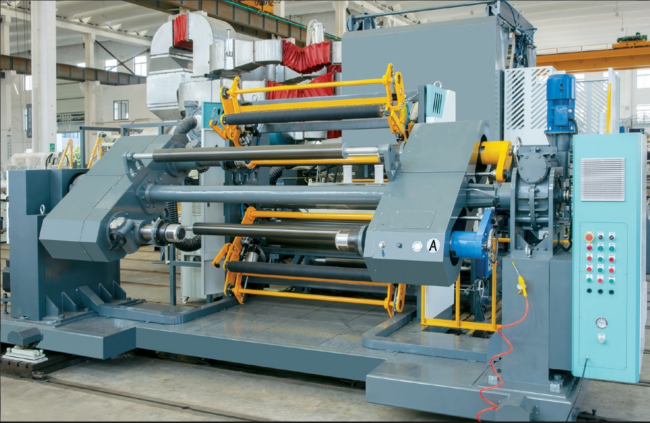 Key component of film extrusion laminating machine