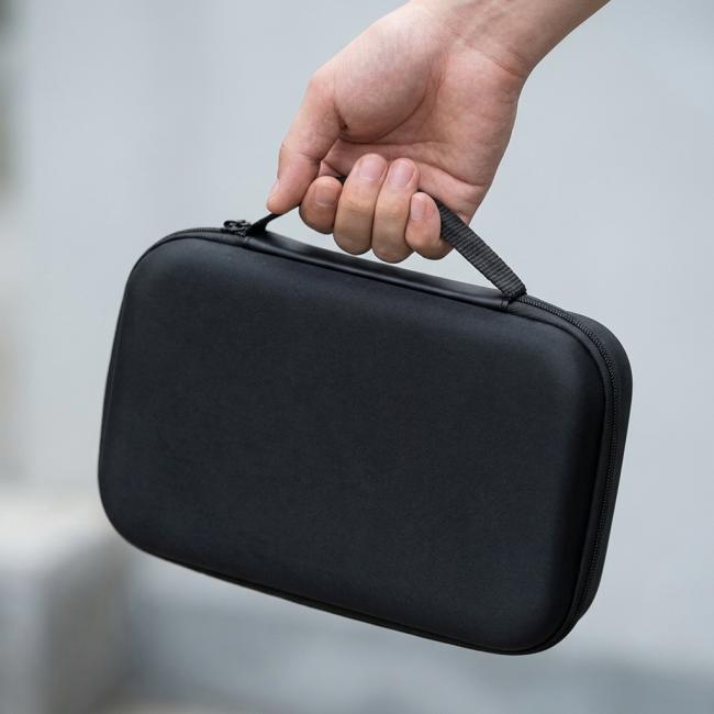 Ergonomic top handle for fatigue-free carrying