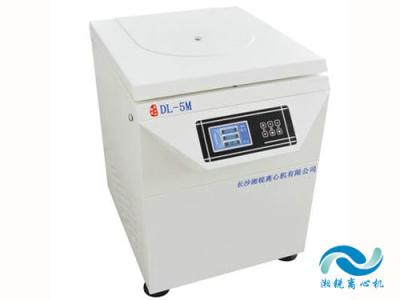 DL-5M Large Capacity Floor Standing Refrigerated Centrifuge Equipment 5500r/min