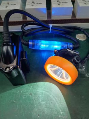 Cina luce posteriore infiammante blu di Cap Lamp With LED del casco di estrazione mineraria 15000lux del minatore ricaricabile della luce in vendita