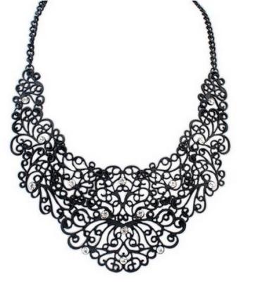 Cina Collana a cristallo del collare della cavità del nero degli accessori di usura di ballo della scintilla in vendita