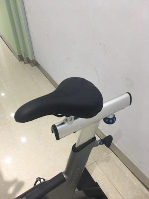 중국 3.5 밀리미터는 프로폼 체육관 회전 자전거 20KG 회전 속도 조절 바퀴 바디피트 기계를 관을 답니다 판매용