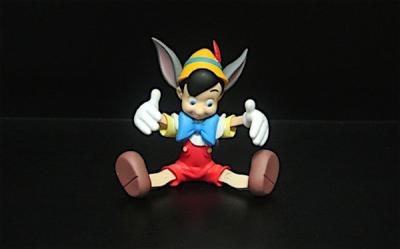 Cina 90 - Giocattoli raccoglibili di Pinocchio di 95 gradi piccoli con colore su misura logo di Disney in vendita