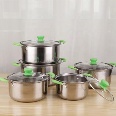 Cina Vaso della minestra dell'insieme delle pentole 5pcs di acciaio inossidabile di qualità per la cottura con la maniglia verde in vendita