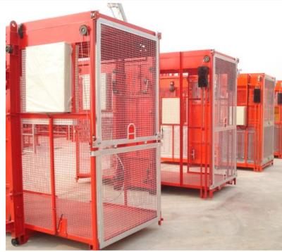中国 2 トンの Loaing 容量 3 の水平な速度 VFC モーターのための単一の小屋の構造の起重機のエレベーター 販売のため
