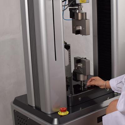 Chine Machine d'essai de tension d'Utm 10KN ASTM D5035 pour le tissu non-tissé à vendre