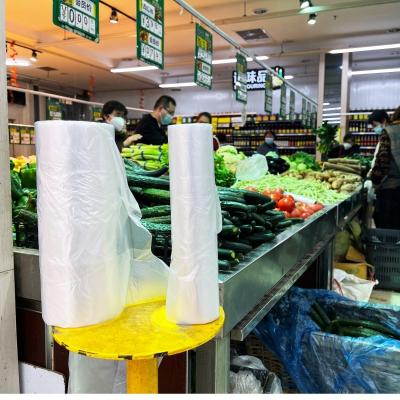 China Embossing Surface PE Plastic Food Bags On A Roll For Food Storage And Packaging for sale