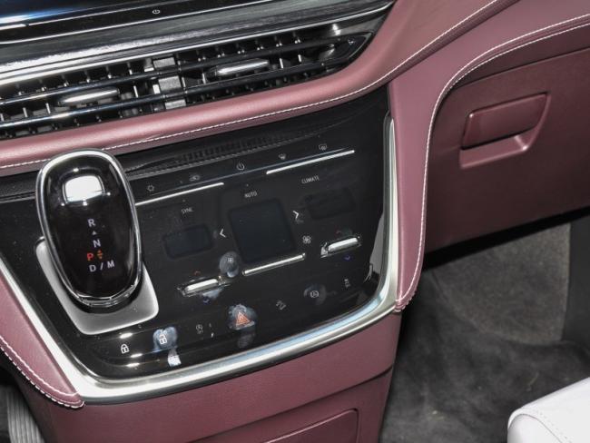 MPV New Car Price Gasoline Car Buick Gl8 (2023) Avenir 6-Seater Virtuous Version