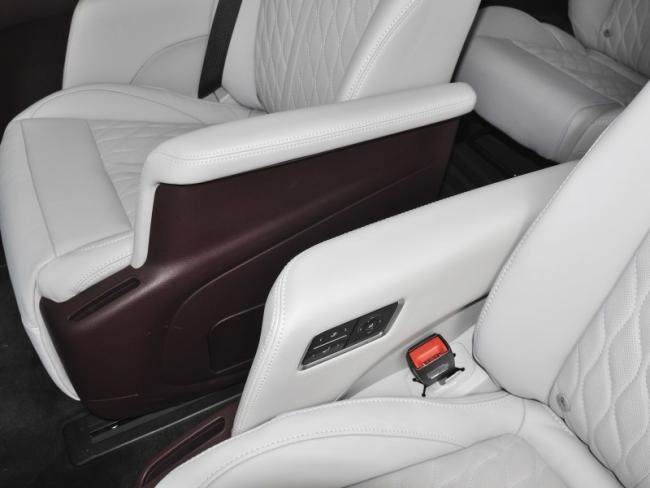 MPV New Car Price Gasoline Car Buick Gl8 (2023) Avenir 6-Seater Virtuous Version