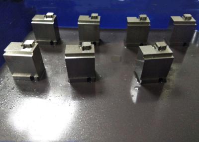 Cina Le componenti dell'auto di precisione del portone del fan, il acciaio al carbonio ODM dei ricambi auto della pressofusione in vendita
