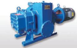 China Compact Roots Vacuum Pump Positive Displacement Mechanical Booster Pump Without Internal Compression for sale